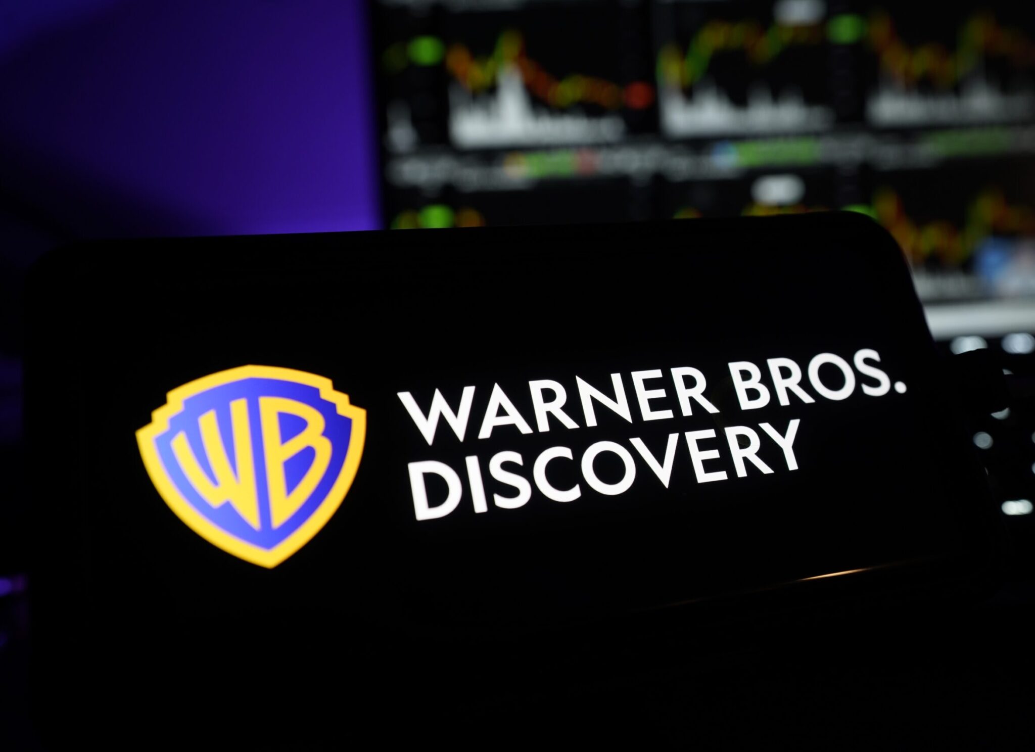 Paramount Pursues WBD While Netflix, Comcast Circle | Global Finance ...